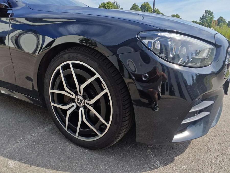 Melns Mercedes-Benz E 220 2021 Kauņa, ar dzinēja tilpumu 1.95 L un nobraukumu 299 tūkst. km par 19250 €, foto 9 vietnē AUTOMOTO.COM.LV