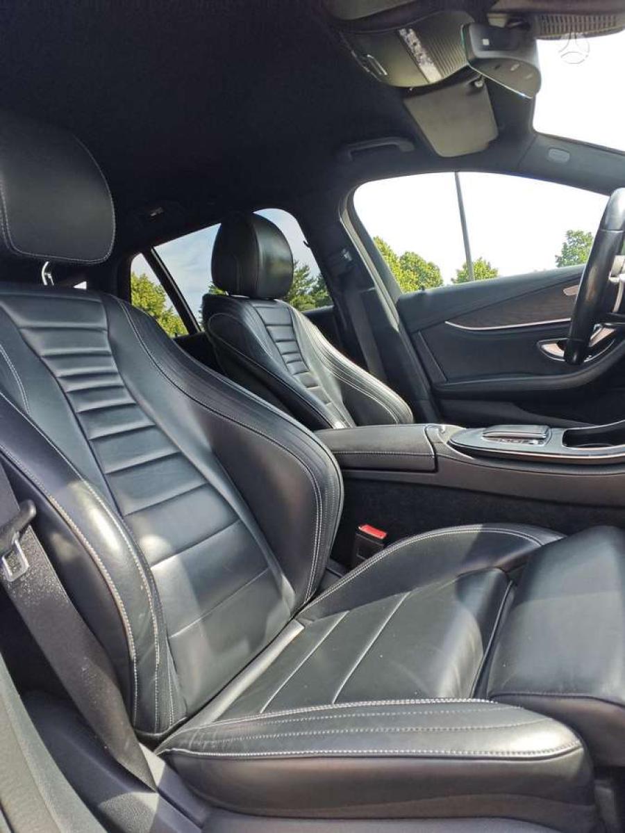 Melns Mercedes-Benz E 220 2021 Kauņa, ar dzinēja tilpumu 1.95 L un nobraukumu 299 tūkst. km par 19250 €, foto 10 vietnē AUTOMOTO.COM.LV