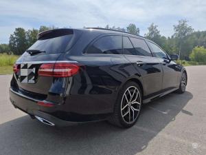 Melns Mercedes-Benz E 220 2021 Kauņa, ar dzinēja tilpumu 1.95 L un nobraukumu 299 tūkst. km par 19250 €, foto 17 vietnē AUTOMOTO.COM.LV
