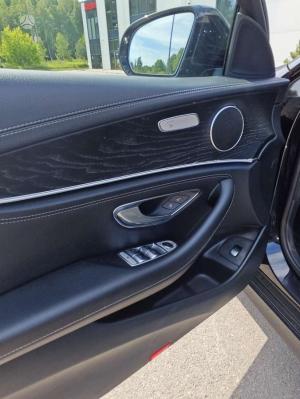 Melns Mercedes-Benz E 220 2021 Kauņa, ar dzinēja tilpumu 1.95 L un nobraukumu 299 tūkst. km par 19250 €, foto 25 vietnē AUTOMOTO.COM.LV