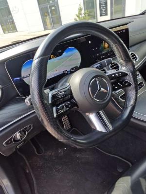 Melns Mercedes-Benz E 220 2021 Kauņa, ar dzinēja tilpumu 1.95 L un nobraukumu 299 tūkst. km par 19250 €, foto 26 vietnē AUTOMOTO.COM.LV