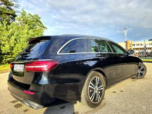 Черный Мерседес E 220 2022 в Паланга, объемом двигателя 2.10 л и пробегом 221 тыс. км за 17500 €, фото 6 на AUTOMOTO.COM.LV