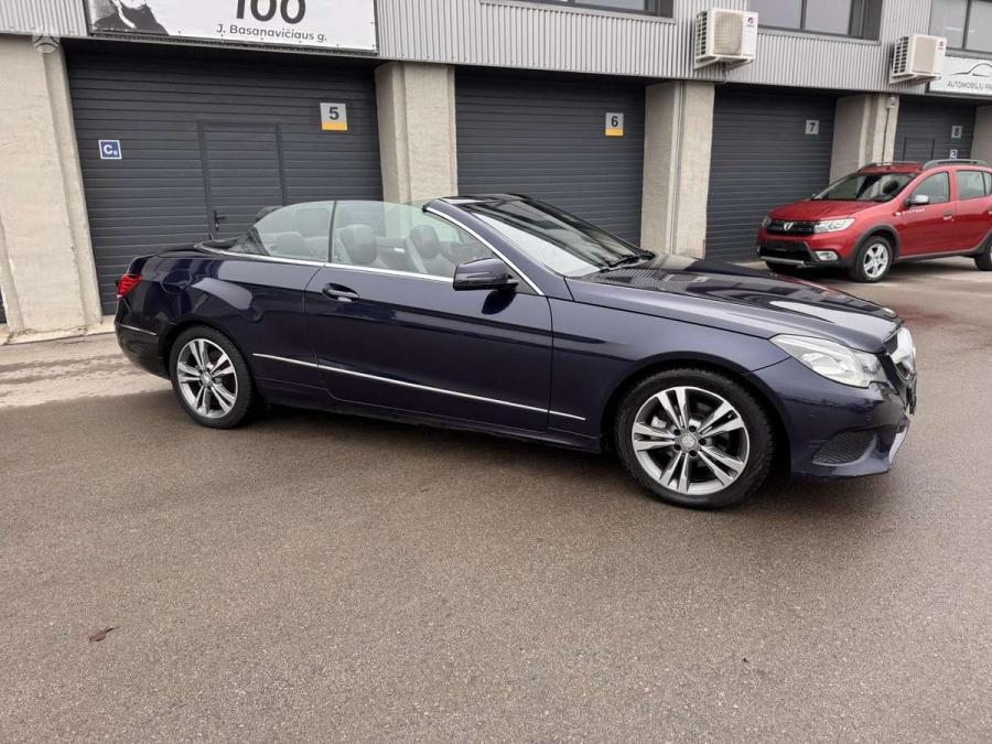 Zils Mercedes-Benz E 220 2014 Šauļi, ar dzinēja tilpumu 2.14 L un nobraukumu 249 tūkst. km par 7650 €, foto 3 vietnē AUTOMOTO.COM.LV