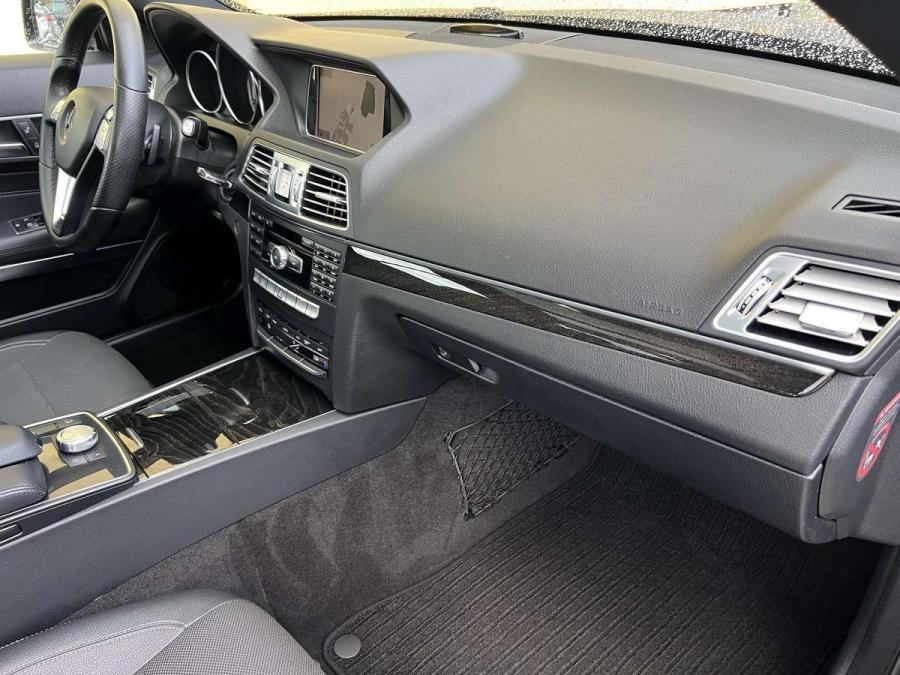 Синий Мерседес E 220 2014 в Каунас, объемом двигателя 2.14 л и пробегом 253 тыс. км за 5750 €, фото 28 на AUTOMOTO.COM.LV