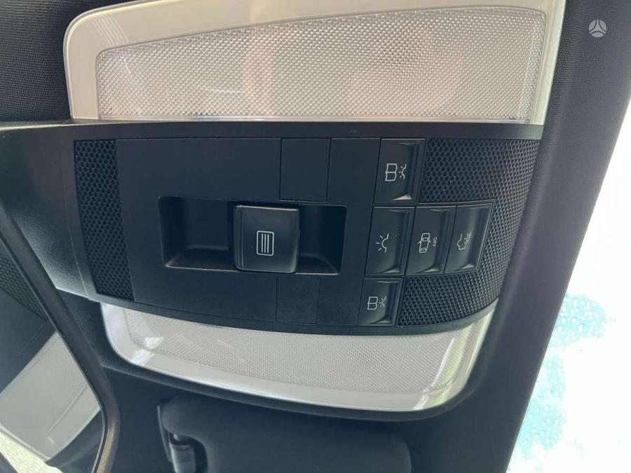 Синий Мерседес E 220 2014 в Каунас, объемом двигателя 2.14 л и пробегом 253 тыс. км за 5750 €, фото 48 на AUTOMOTO.COM.LV