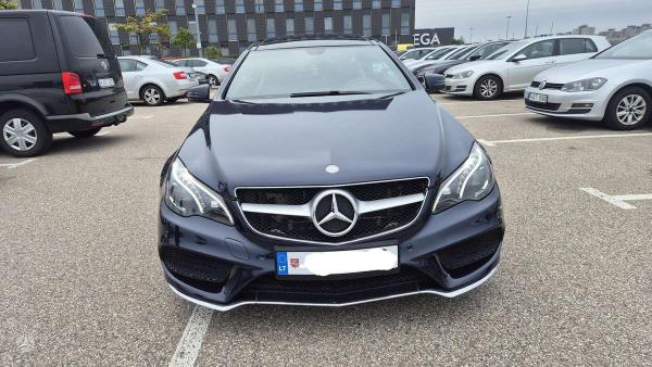 Zils Mercedes-Benz E 220 2014 Kauņa, ar dzinēja tilpumu 2.14 L un nobraukumu 253 tūkst. km par 9900 €, foto 1 vietnē AUTOMOTO.COM.LV