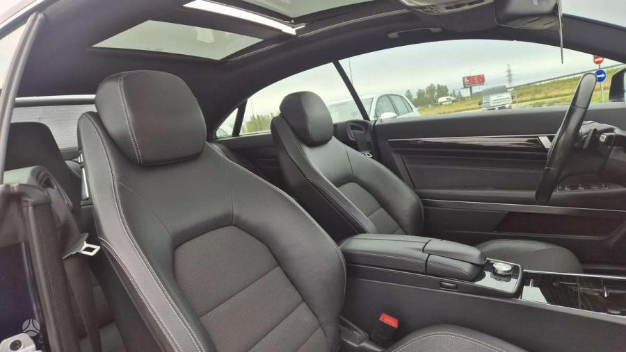 Zils Mercedes-Benz E 220 2014 Kauņa, ar dzinēja tilpumu 2.14 L un nobraukumu 253 tūkst. km par 9900 €, foto 10 vietnē AUTOMOTO.COM.LV