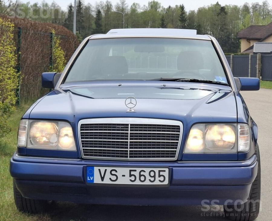 Синий Мерседес E 220 1994 в Рига, объемом двигателя 2.20 л и пробегом 214 тыс. км за 5900 €, фото 10 на AUTOMOTO.COM.LV