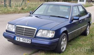 Синий Мерседес E 220 1994 в Рига, объемом двигателя 2.20 л и пробегом 214 тыс. км за 5900 €, фото 24 на AUTOMOTO.COM.LV