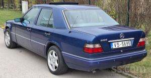 Синий Мерседес E 220 1994 в Рига, объемом двигателя 2.20 л и пробегом 214 тыс. км за 5300 €, фото 13 на AUTOMOTO.COM.LV