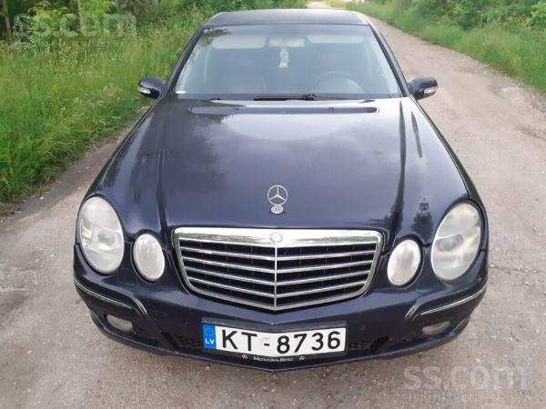 Zils Mercedes-Benz E 220 2002 Daugavpils, ar dzinēja tilpumu 2.20 L un nobraukumu 407 tūkst. km par 900 €, foto 1 vietnē AUTOMOTO.COM.LV