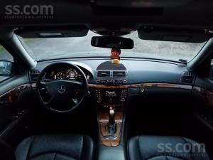 Zils Mercedes-Benz E 220 2002 Daugavpils, ar dzinēja tilpumu 2.20 L un nobraukumu 407 tūkst. km par 900 €, foto 6 vietnē AUTOMOTO.COM.LV