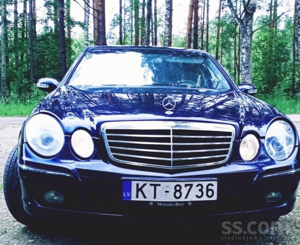 Zils Mercedes-Benz E 220 2002 Daugavpils, ar dzinēja tilpumu 2.20 L un nobraukumu 0 tūkst. km par 1550 €, foto 1 vietnē AUTOMOTO.COM.LV