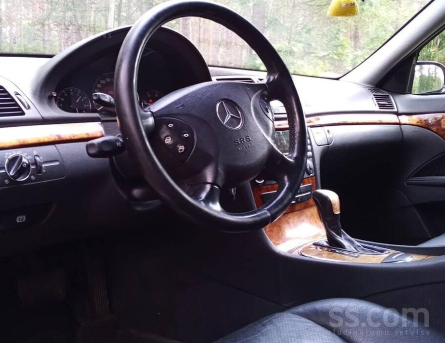 Blue Mercedes-Benz E 220 2002 in Daugavpils, with an engine capacity of 2.20 L and mileage of 0 thousand km for 1550 €, photo 4 on AUTOMOTO.COM.LV