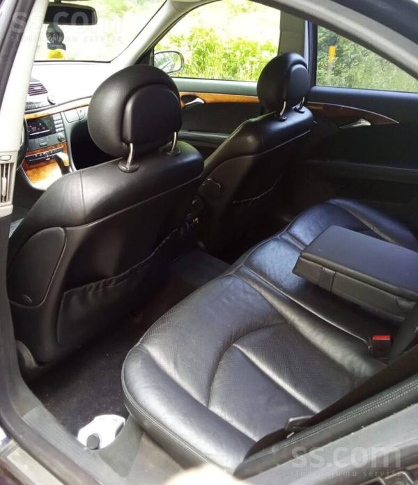 Zils Mercedes-Benz E 220 2002 Daugavpils, ar dzinēja tilpumu 2.20 L un nobraukumu 0 tūkst. km par 1550 €, foto 6 vietnē AUTOMOTO.COM.LV