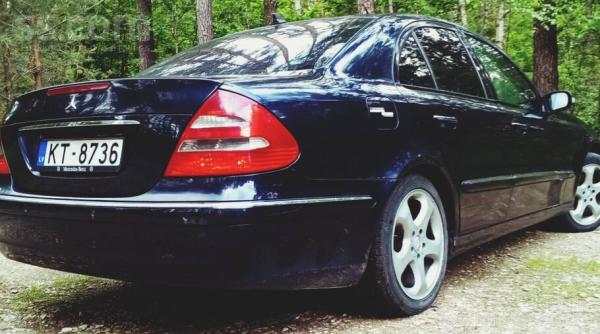 Zils Mercedes-Benz E 220 2002 Daugavpils, ar dzinēja tilpumu 2.20 L un nobraukumu 0 tūkst. km par 1550 €, foto 8 vietnē AUTOMOTO.COM.LV