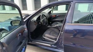 Zils Mercedes-Benz E 220 2002 Viļņa, ar dzinēja tilpumu 2.15 L un nobraukumu 299 tūkst. km par 1850 €, foto 6 vietnē AUTOMOTO.COM.LV