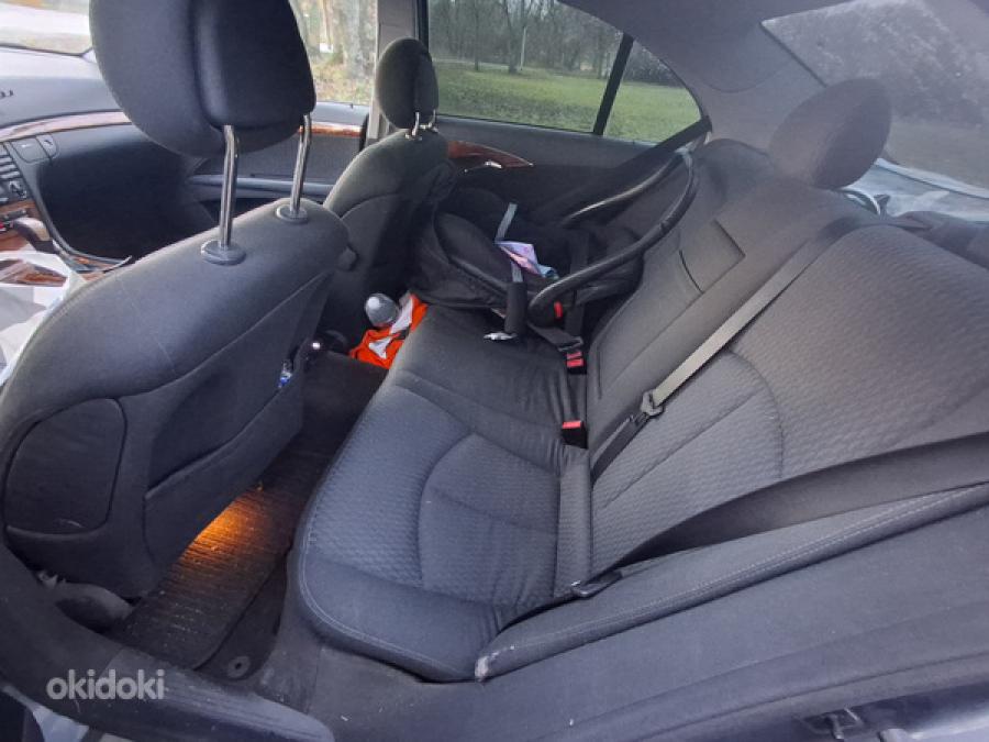 Синий Мерседес E 220 2002 в Тарту, объемом двигателя 2.10 л и пробегом 335 тыс. км за 1200 €, фото 5 на AUTOMOTO.COM.LV