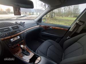 Синий Мерседес E 220 2002 в Тарту, объемом двигателя 2.10 л и пробегом 335 тыс. км за 1200 €, фото 6 на AUTOMOTO.COM.LV