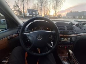 Синий Мерседес E 220 2002 в Тарту, объемом двигателя 2.10 л и пробегом 335 тыс. км за 1200 €, фото 13 на AUTOMOTO.COM.LV