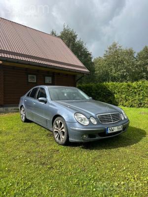 Blue Mercedes-Benz E 220 2002 in Daugavpils, with an engine capacity of 2.20 L and mileage of 327 thousand km for 2500 €, photo  on AUTOMOTO.COM.LV