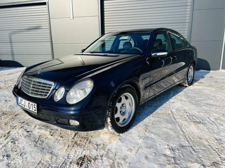 Zils Mercedes-Benz E 220 2003 Utena, ar dzinēja tilpumu 2.10 L un nobraukumu 320 tūkst. km par 2400 €, foto 1 vietnē AUTOMOTO.COM.LV