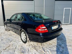 Zils Mercedes-Benz E 220 2003 Utena, ar dzinēja tilpumu 2.10 L un nobraukumu 320 tūkst. km par 2400 €, foto 5 vietnē AUTOMOTO.COM.LV