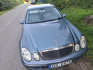 Zils Mercedes-Benz E 220 2003 Daugavpils, ar dzinēja tilpumu 2.20 L un nobraukumu 334 tūkst. km par 2400 €, foto 5 vietnē AUTOMOTO.COM.LV