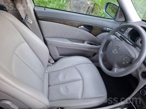 Zils Mercedes-Benz E 220 2003 Daugavpils, ar dzinēja tilpumu 2.20 L un nobraukumu 334 tūkst. km par 2400 €, foto 10 vietnē AUTOMOTO.COM.LV