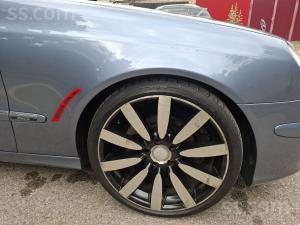Blue Mercedes-Benz E 220 2003 in Daugavpils, with an engine capacity of 2.20 L and mileage of 334 thousand km for 2400 €, photo 17 on AUTOMOTO.COM.LV