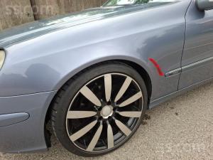Blue Mercedes-Benz E 220 2003 in Daugavpils, with an engine capacity of 2.20 L and mileage of 334 thousand km for 2400 €, photo 18 on AUTOMOTO.COM.LV