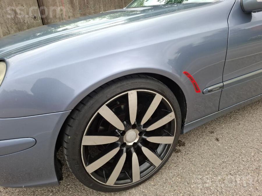 Blue Mercedes-Benz E 220 2003 in Daugavpils, with an engine capacity of 2.20 L and mileage of 334 thousand km for 2400 €, photo 18 on AUTOMOTO.COM.LV