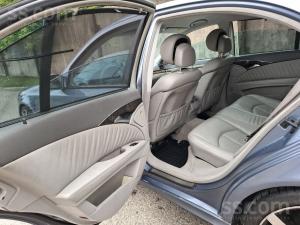 Blue Mercedes-Benz E 220 2003 in Daugavpils, with an engine capacity of 2.20 L and mileage of 334 thousand km for 2400 €, photo 25 on AUTOMOTO.COM.LV