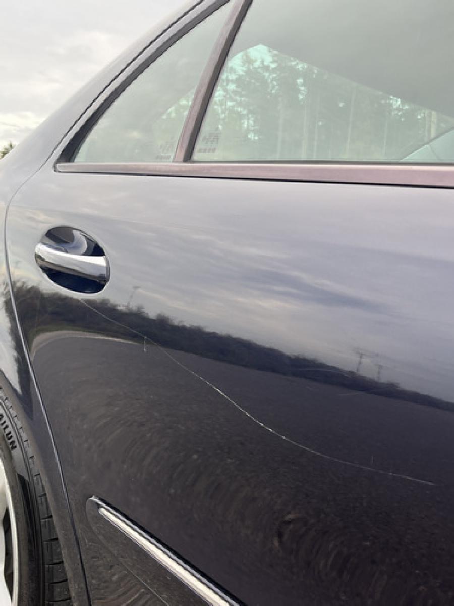 Zils Mercedes-Benz E 220 2003 Tallina, ar dzinēja tilpumu 2.20 L un nobraukumu 282 tūkst. km par 3990 €, foto 10 vietnē AUTOMOTO.COM.LV