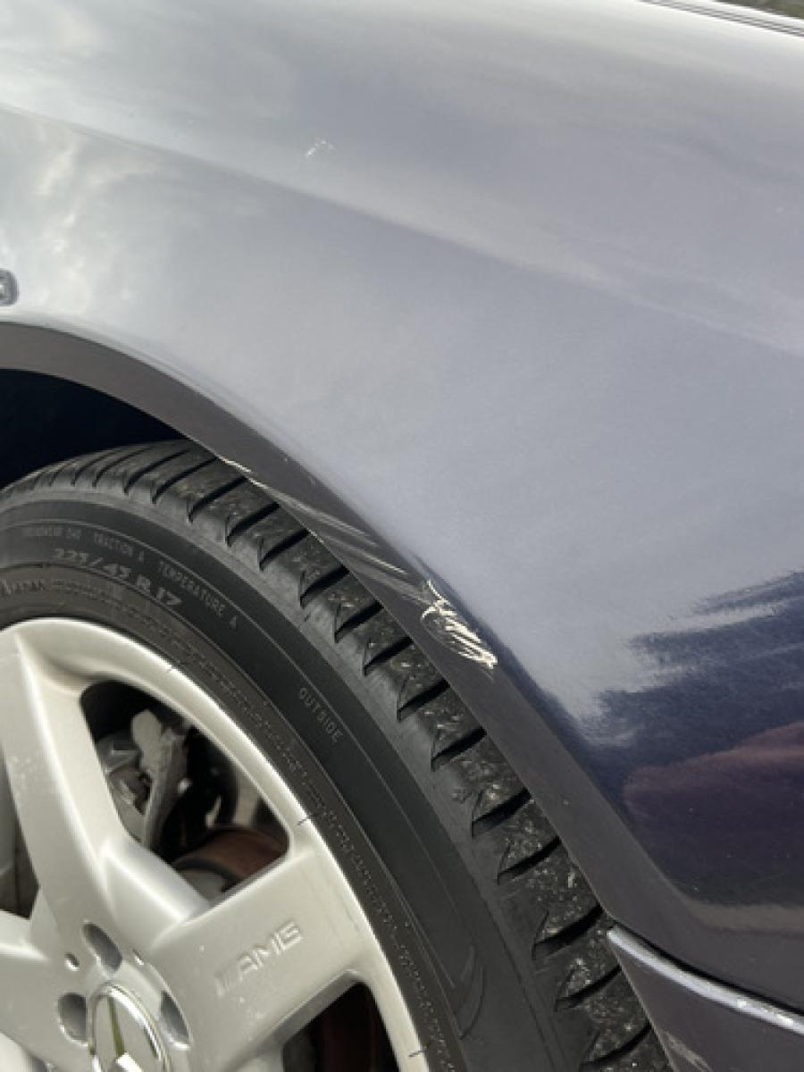 Zils Mercedes-Benz E 220 2003 Tallina, ar dzinēja tilpumu 2.20 L un nobraukumu 282 tūkst. km par 3990 €, foto 11 vietnē AUTOMOTO.COM.LV