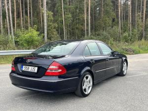 Zils Mercedes-Benz E 220 2003 Tallina, ar dzinēja tilpumu 2.20 L un nobraukumu 282 tūkst. km par 3990 €, foto 31 vietnē AUTOMOTO.COM.LV