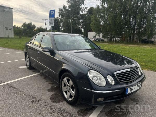 Blue Mercedes-Benz E 220 2004 in Daugavpils, with an engine capacity of 2.20 L and mileage of 414 thousand km for 3450 €, photo 1 on AUTOMOTO.COM.LV