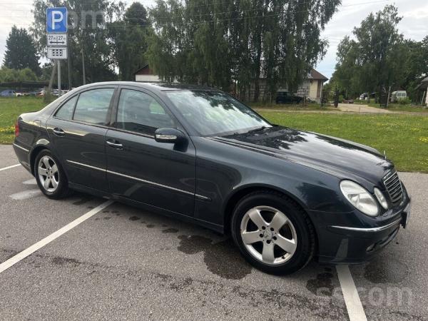 Blue Mercedes-Benz E 220 2004 in Daugavpils, with an engine capacity of 2.20 L and mileage of 414 thousand km for 3450 €, photo 3 on AUTOMOTO.COM.LV
