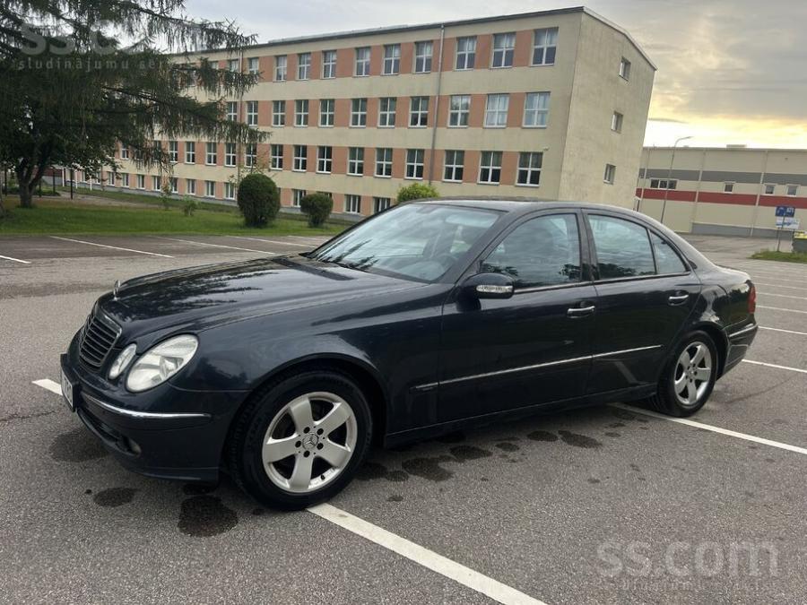 Zils Mercedes-Benz E 220 2004 Daugavpils, ar dzinēja tilpumu 2.20 L un nobraukumu 414 tūkst. km par 3450 €, foto 5 vietnē AUTOMOTO.COM.LV