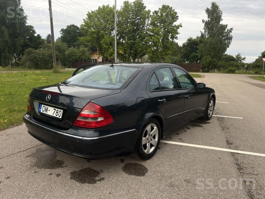 Zils Mercedes-Benz E 220 2004 Daugavpils, ar dzinēja tilpumu 2.20 L un nobraukumu 414 tūkst. km par 3450 €, foto 6 vietnē AUTOMOTO.COM.LV