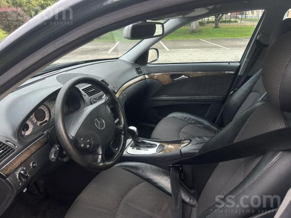 Blue Mercedes-Benz E 220 2004 in Daugavpils, with an engine capacity of 2.20 L and mileage of 414 thousand km for 3450 €, photo 8 on AUTOMOTO.COM.LV