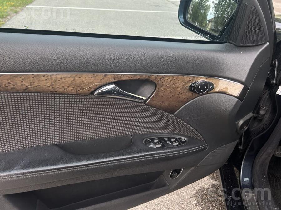 Zils Mercedes-Benz E 220 2004 Daugavpils, ar dzinēja tilpumu 2.20 L un nobraukumu 414 tūkst. km par 3450 €, foto 10 vietnē AUTOMOTO.COM.LV