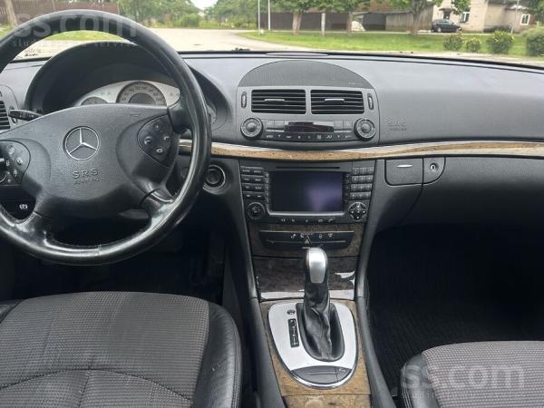 Blue Mercedes-Benz E 220 2004 in Daugavpils, with an engine capacity of 2.20 L and mileage of 414 thousand km for 3450 €, photo 10 on AUTOMOTO.COM.LV