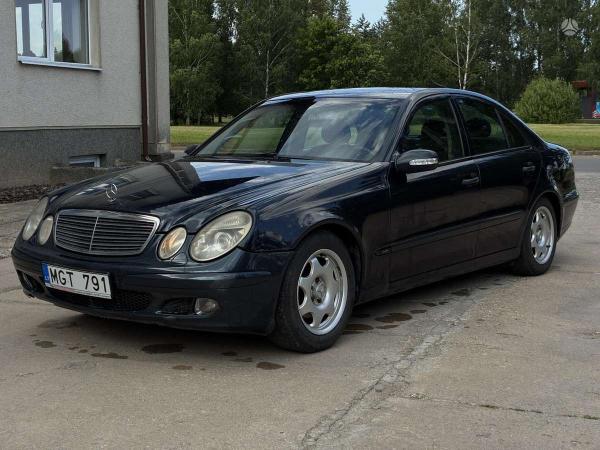 Zils Mercedes-Benz E 220 2004 Rokiškis, ar dzinēja tilpumu 2.15 L un nobraukumu 360 tūkst. km par 1150 €, foto 3 vietnē AUTOMOTO.COM.LV