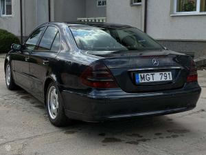 Zils Mercedes-Benz E 220 2004 Rokiškis, ar dzinēja tilpumu 2.15 L un nobraukumu 360 tūkst. km par 1150 €, foto 9 vietnē AUTOMOTO.COM.LV