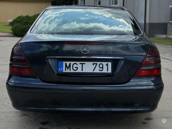 Zils Mercedes-Benz E 220 2004 Rokiškis, ar dzinēja tilpumu 2.15 L un nobraukumu 360 tūkst. km par 1150 €, foto 10 vietnē AUTOMOTO.COM.LV