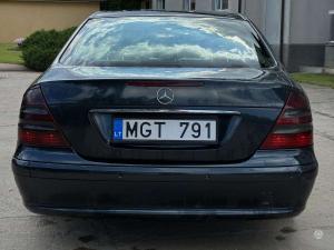Zils Mercedes-Benz E 220 2004 Rokiškis, ar dzinēja tilpumu 2.15 L un nobraukumu 360 tūkst. km par 1150 €, foto 11 vietnē AUTOMOTO.COM.LV