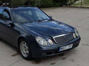 Zils Mercedes-Benz E 220 2004 Rokiškis, ar dzinēja tilpumu 2.15 L un nobraukumu 360 tūkst. km par 1150 €, foto 12 vietnē AUTOMOTO.COM.LV