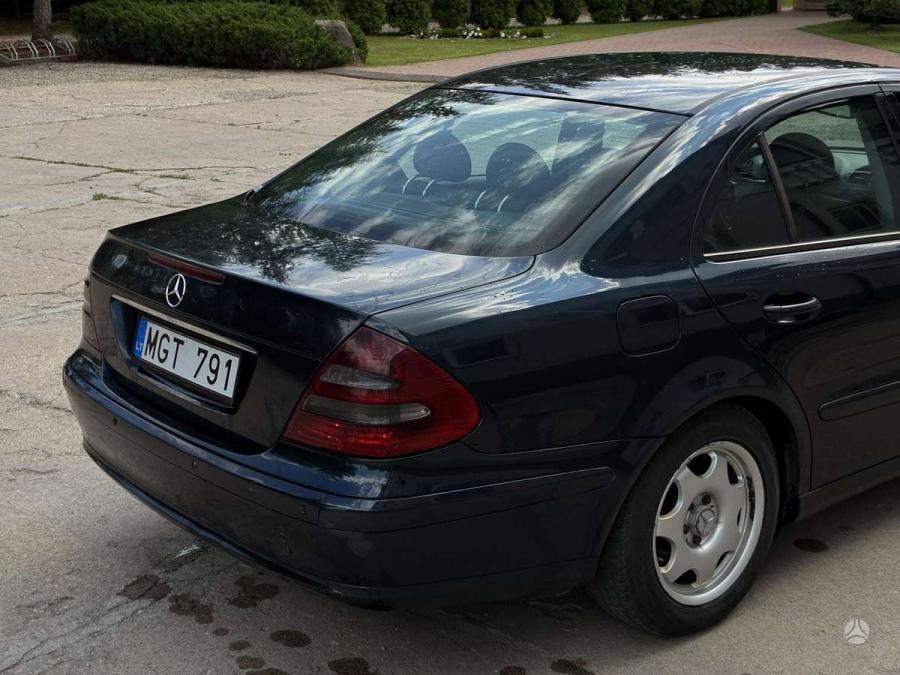 Zils Mercedes-Benz E 220 2004 Rokiškis, ar dzinēja tilpumu 2.15 L un nobraukumu 360 tūkst. km par 1150 €, foto 13 vietnē AUTOMOTO.COM.LV