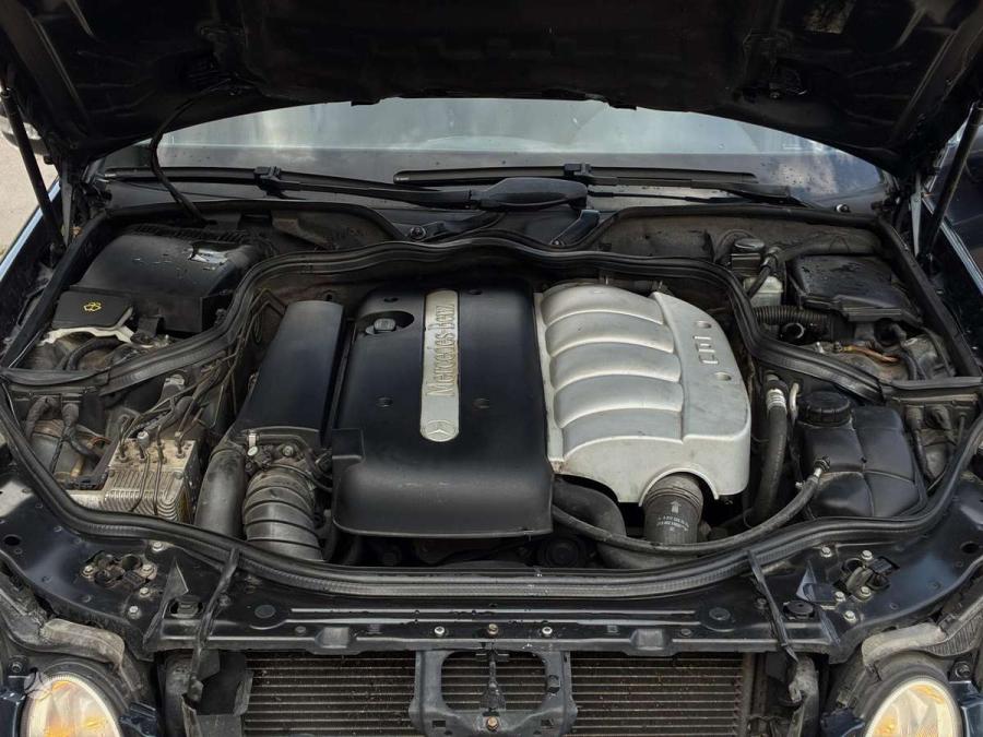 Zils Mercedes-Benz E 220 2004 Rokiškis, ar dzinēja tilpumu 2.15 L un nobraukumu 360 tūkst. km par 1150 €, foto 14 vietnē AUTOMOTO.COM.LV